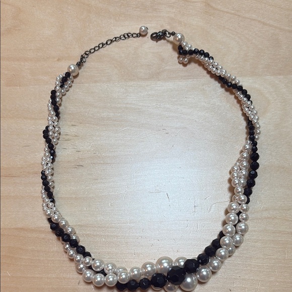 Rmn | Jewelry | Vintage Rmn Elegant Three Strand Black And White Pearl ...